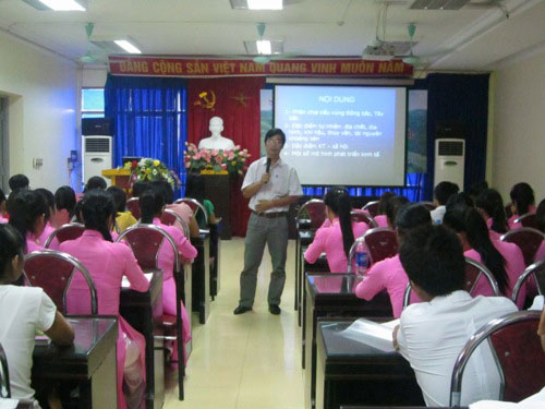 Khoa Khoa học Xã hội và Nhân văn tổ chức sinh hoạt chuyên đề về địa lí vùng Trung du – miền núi ...